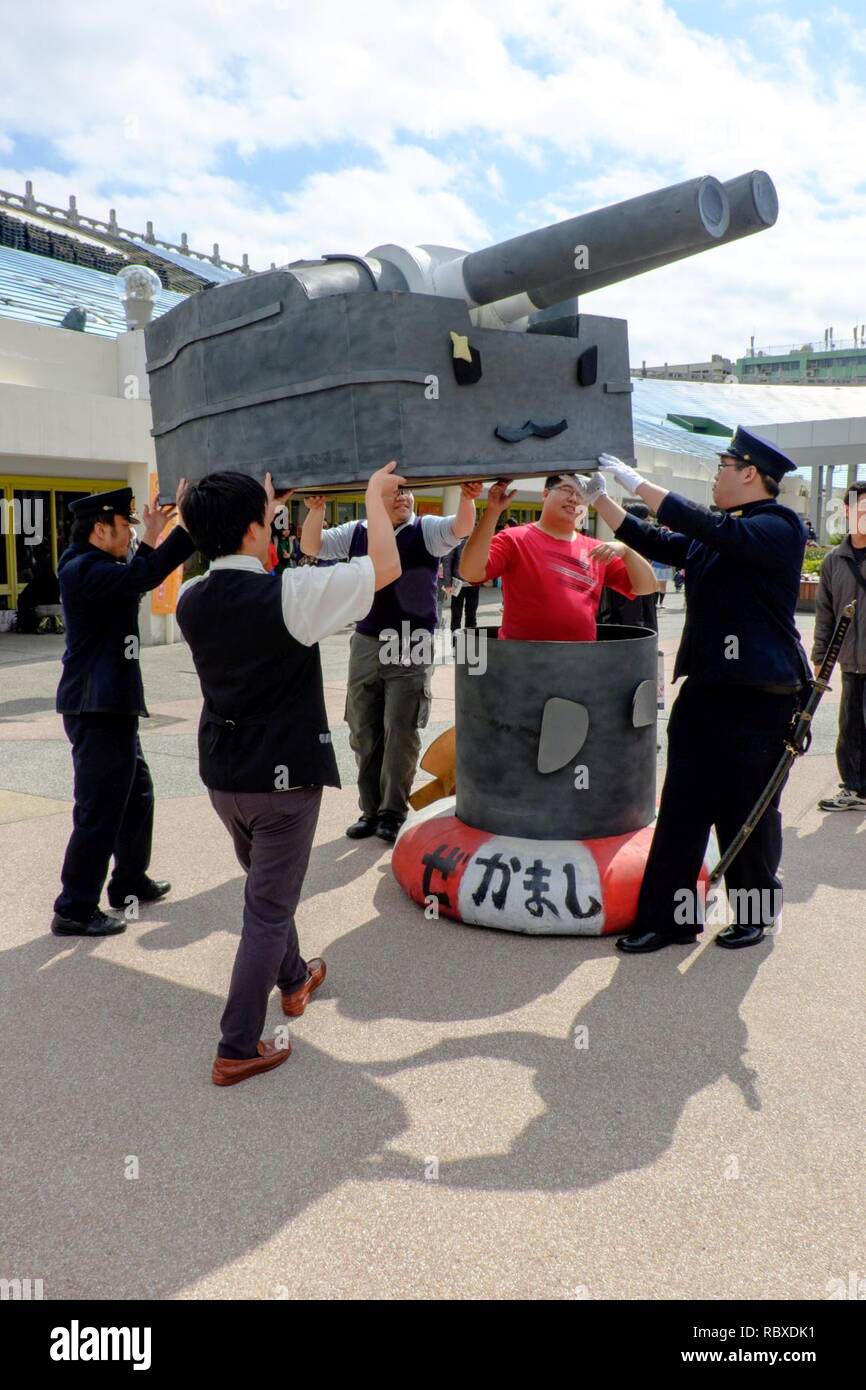 Admiral Cosplayers Loading Turret of Twin-Gun Chan 20150201 Stock Photo ...