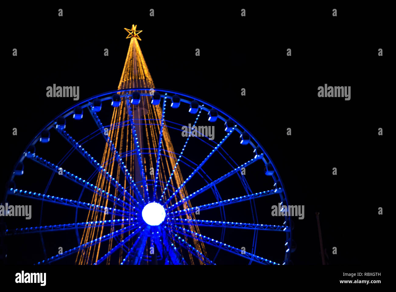 Review circle hi-res stock photography and images - Alamy