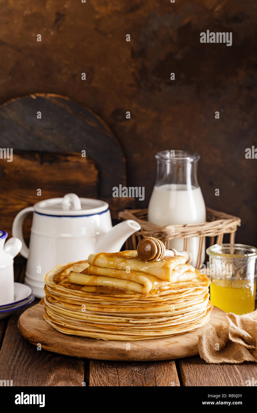 Honey crepes hi-res stock photography and images - Alamy