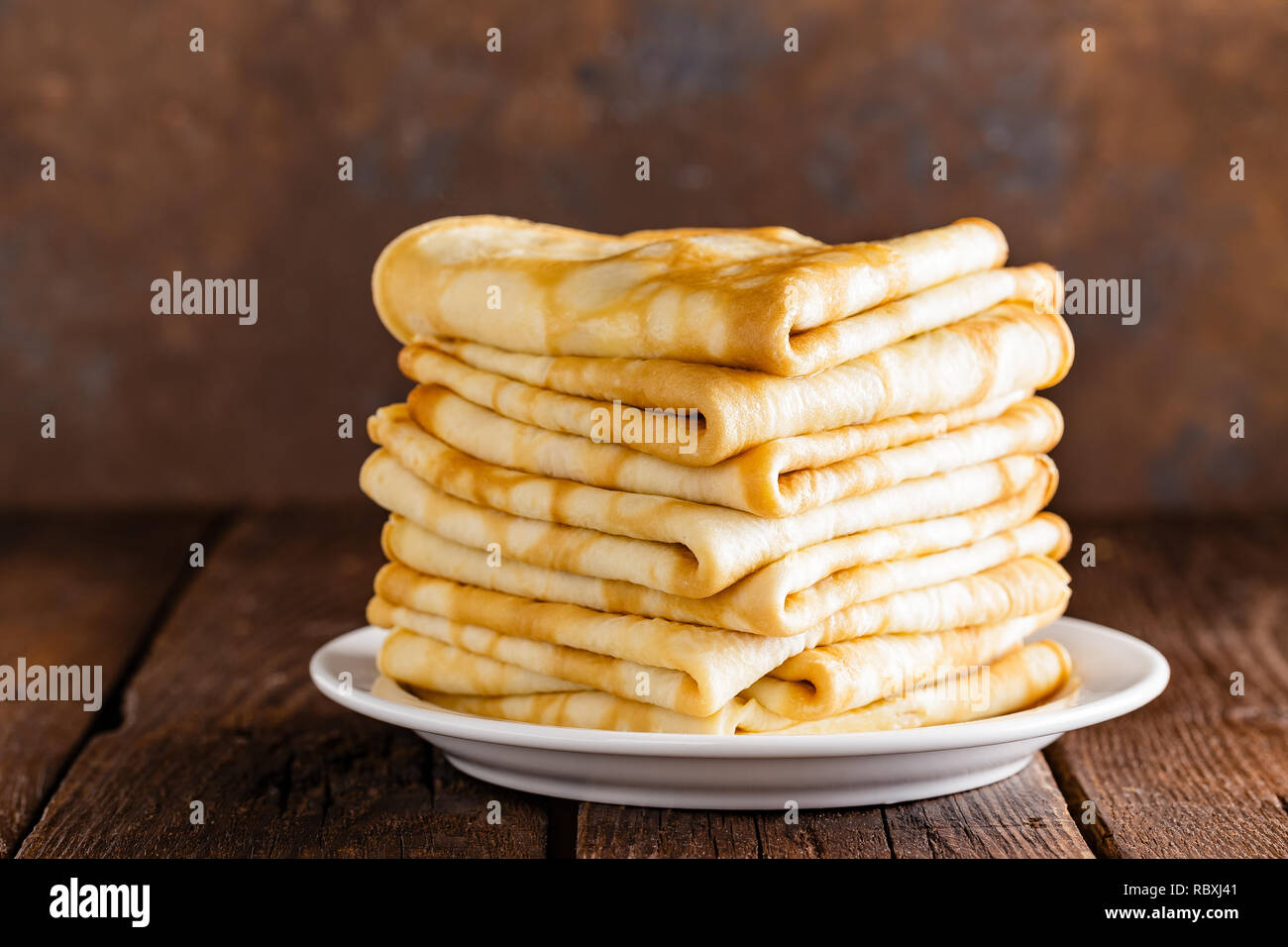 Wrapped pancake hi-res stock photography and images - Alamy