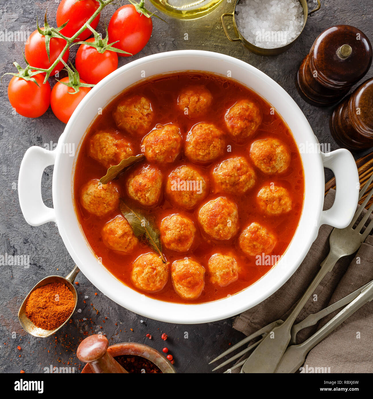 Meatballs in tomato sauce Stock Photo - Alamy
