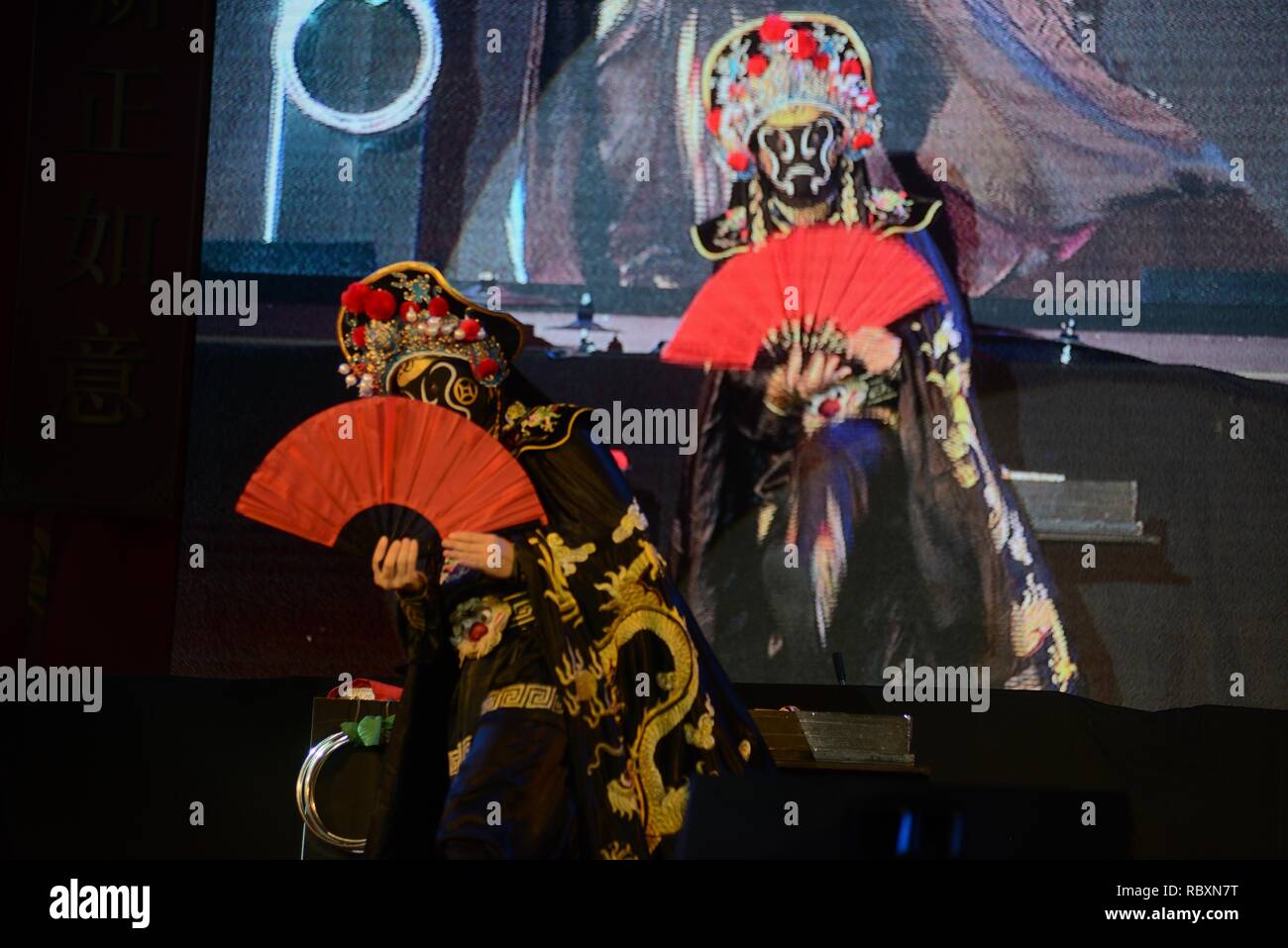The man actor with mask changing dance show in Chinese New year ...