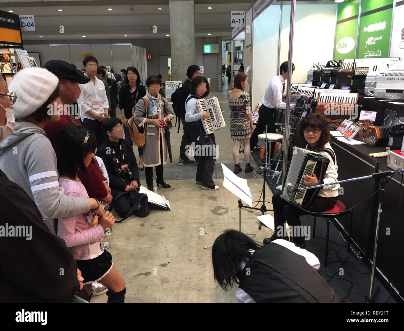 Accordionist at Musical Instruments Fair Japan 2016 Stock Photo - Alamy