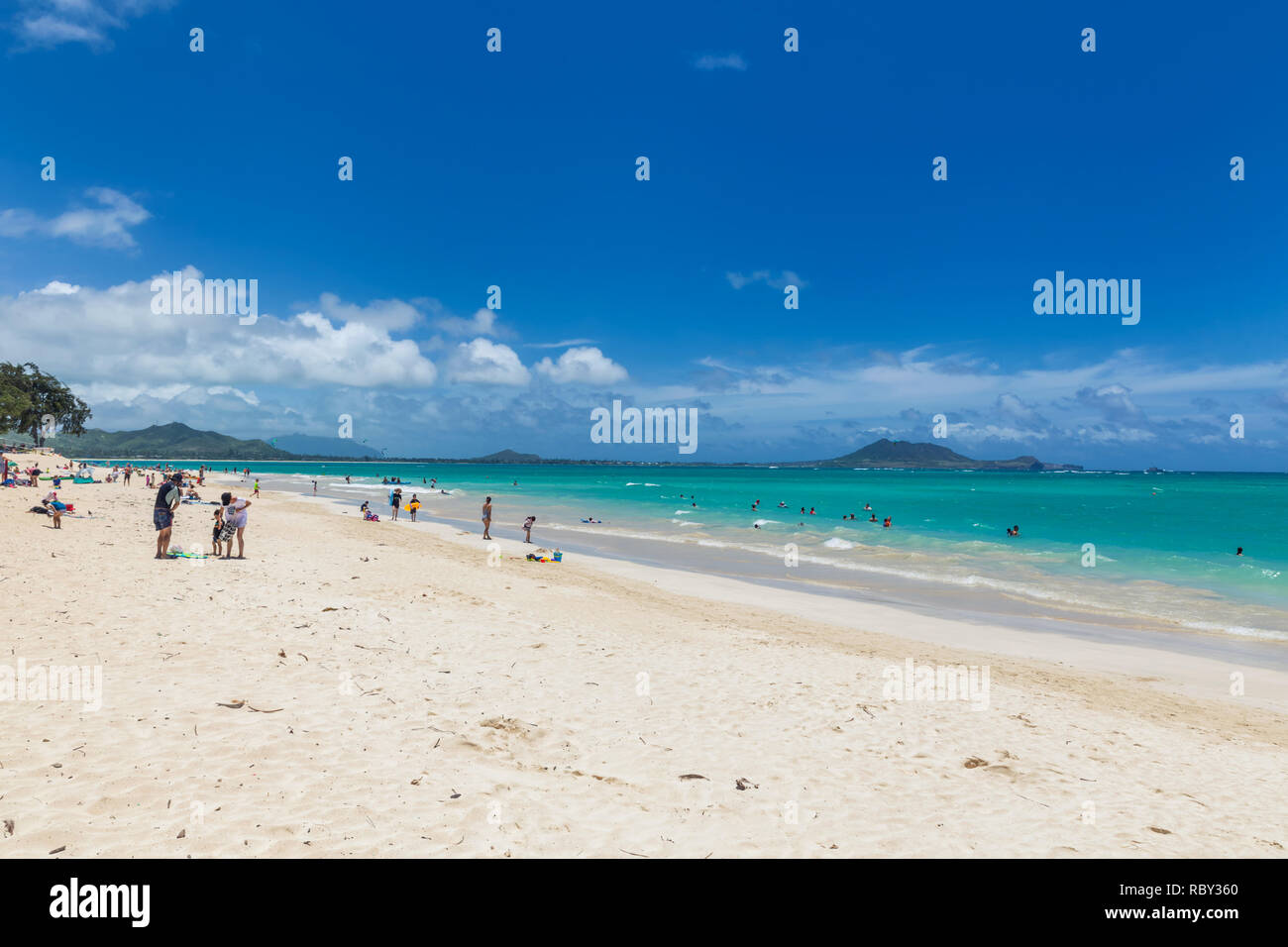 Kailua beach with beautiful turquoise water on Oahu island, Hawaii ...