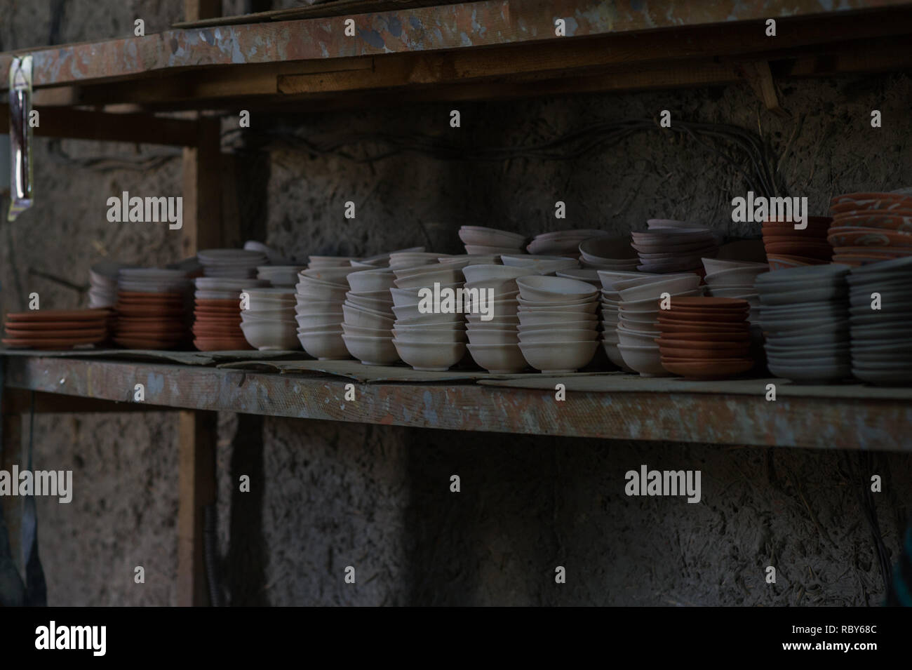 A traditional pottery workshop in Gijduvon, Uzbekistan Stock Photo - Alamy