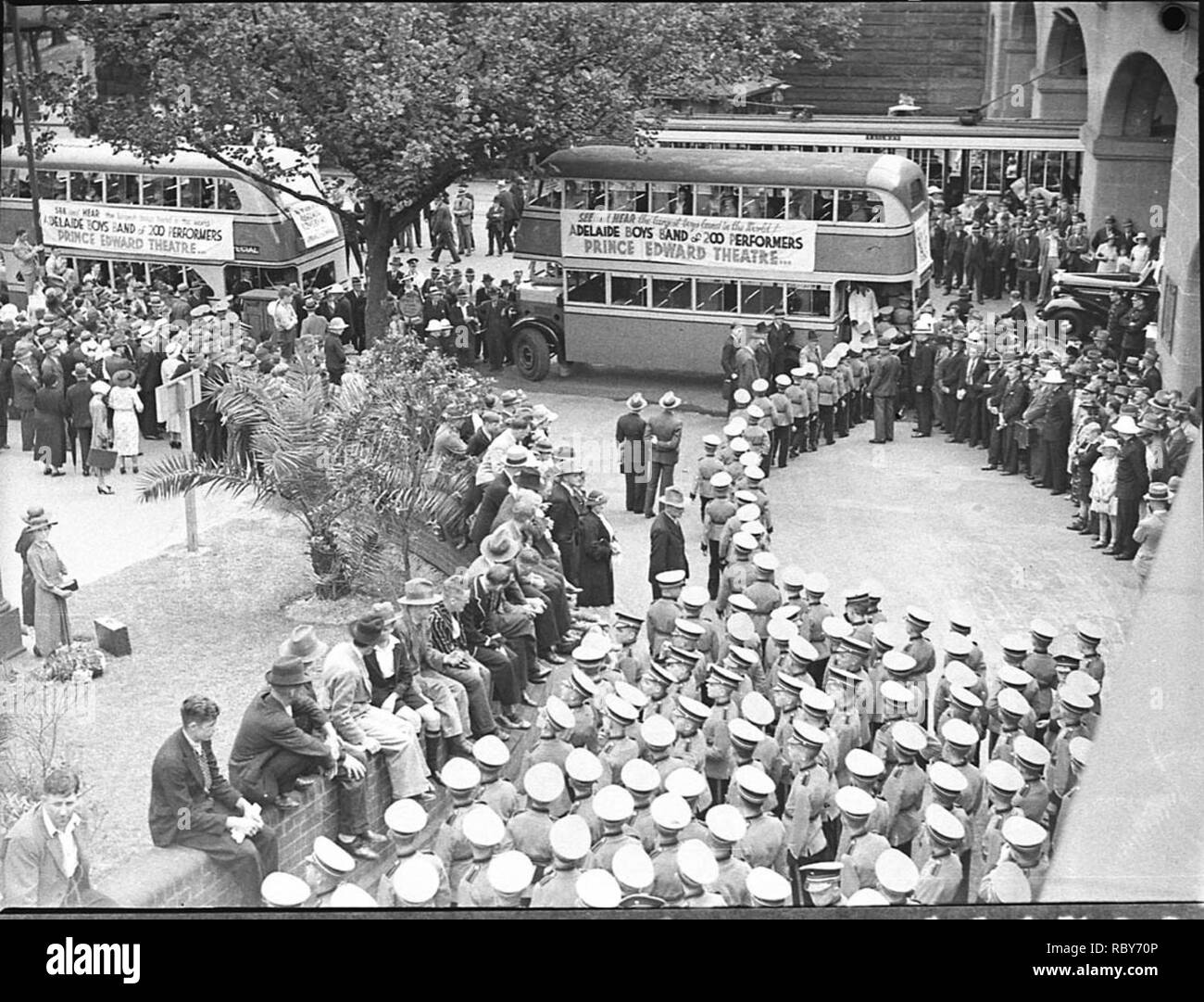 Adelaide Boys Band arriving at Central Railway, Sydney, 14 January 1937 ...