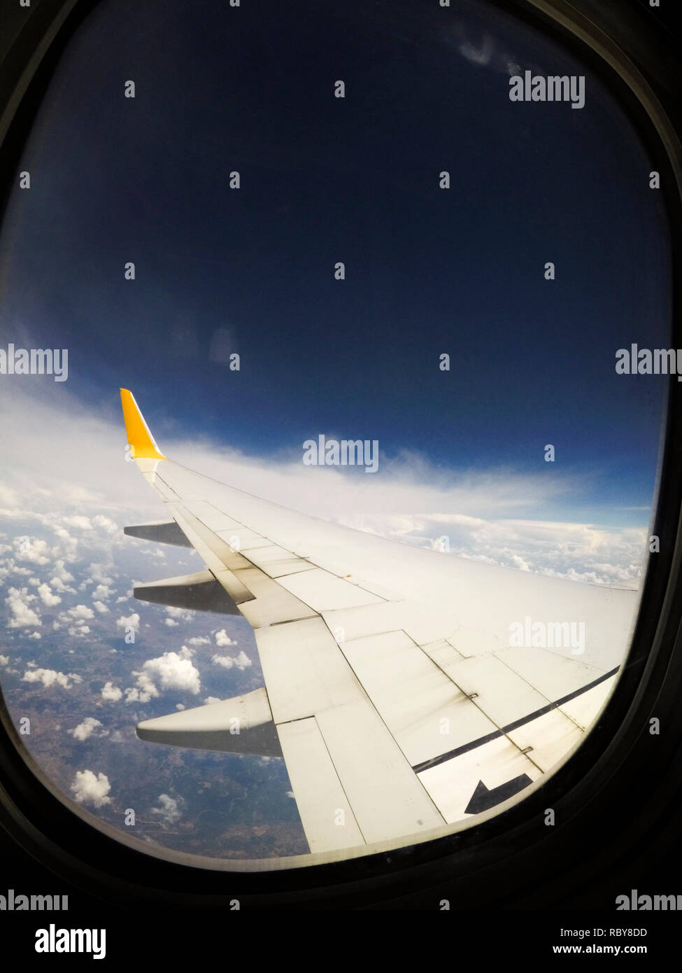 Aeroplane Wing Inside Aeroplane High Resolution Stock Photography and ...