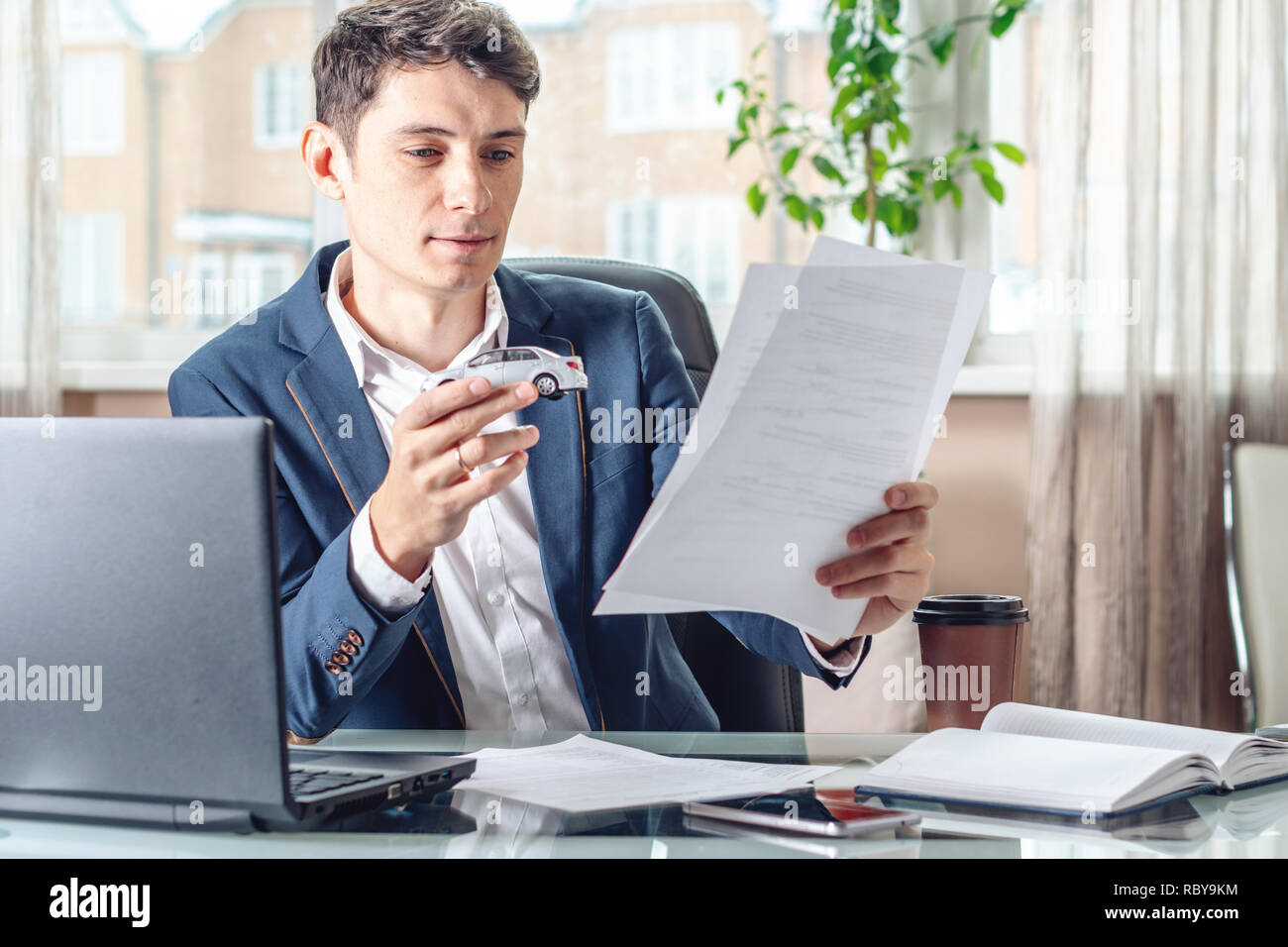 Rent a car documents hi-res stock photography and images - Alamy