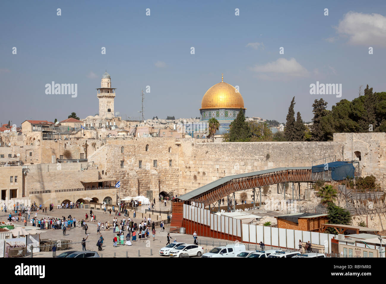 Wall temple mount hi-res stock photography and images - Alamy