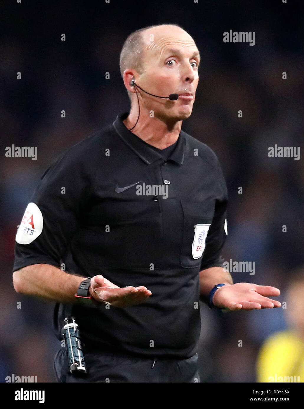 Referee Mike Dean Stock Photo - Alamy