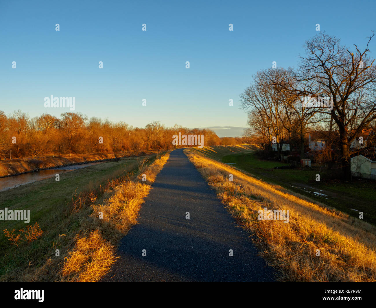 Natural levee hi-res stock photography and images - Alamy