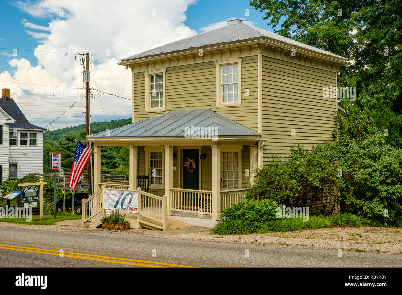 Reconditioned design hi-res stock photography and images - Alamy