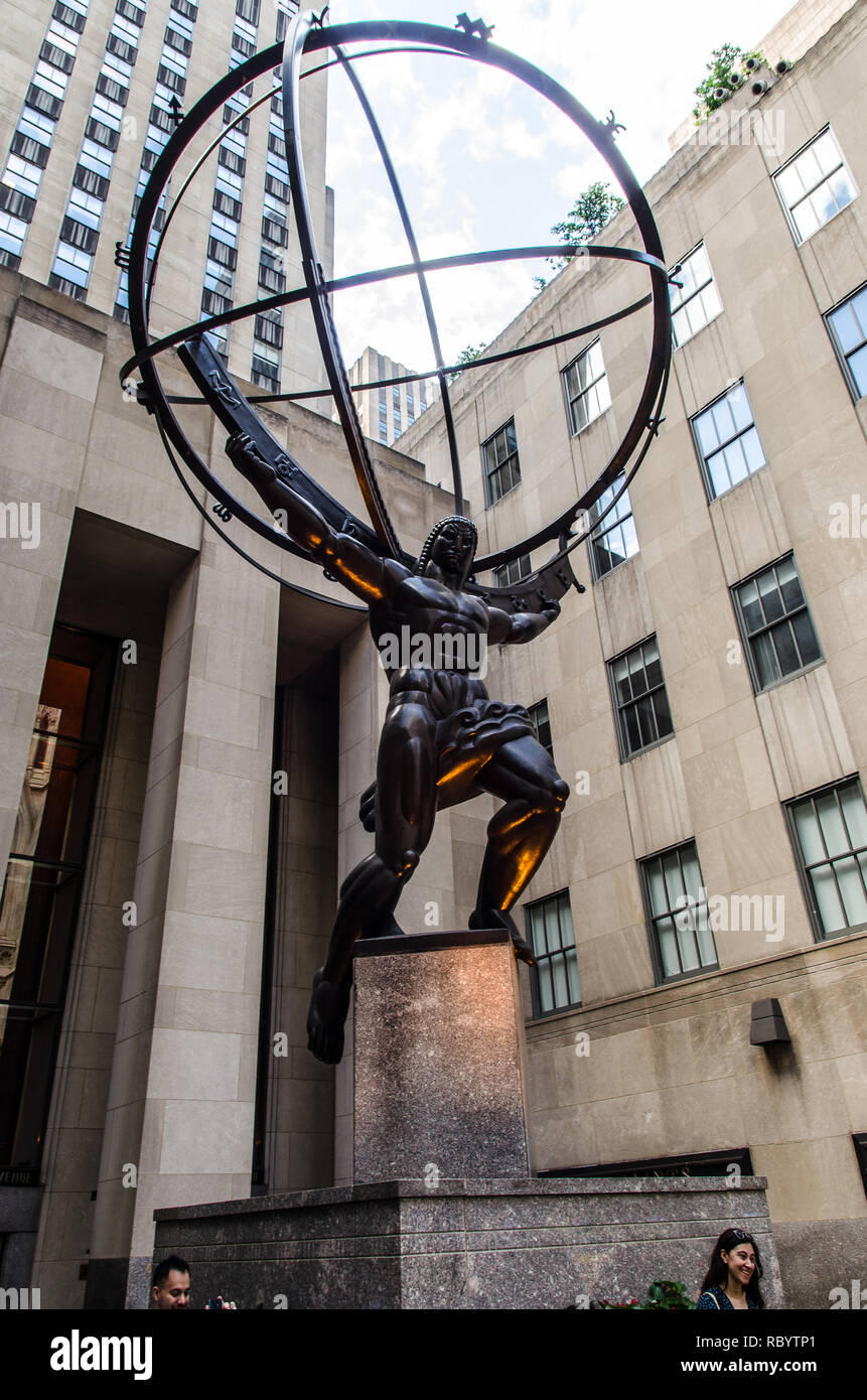 Statue Of Atlas Stock Photos & Statue Of Atlas Stock Images - Alamy