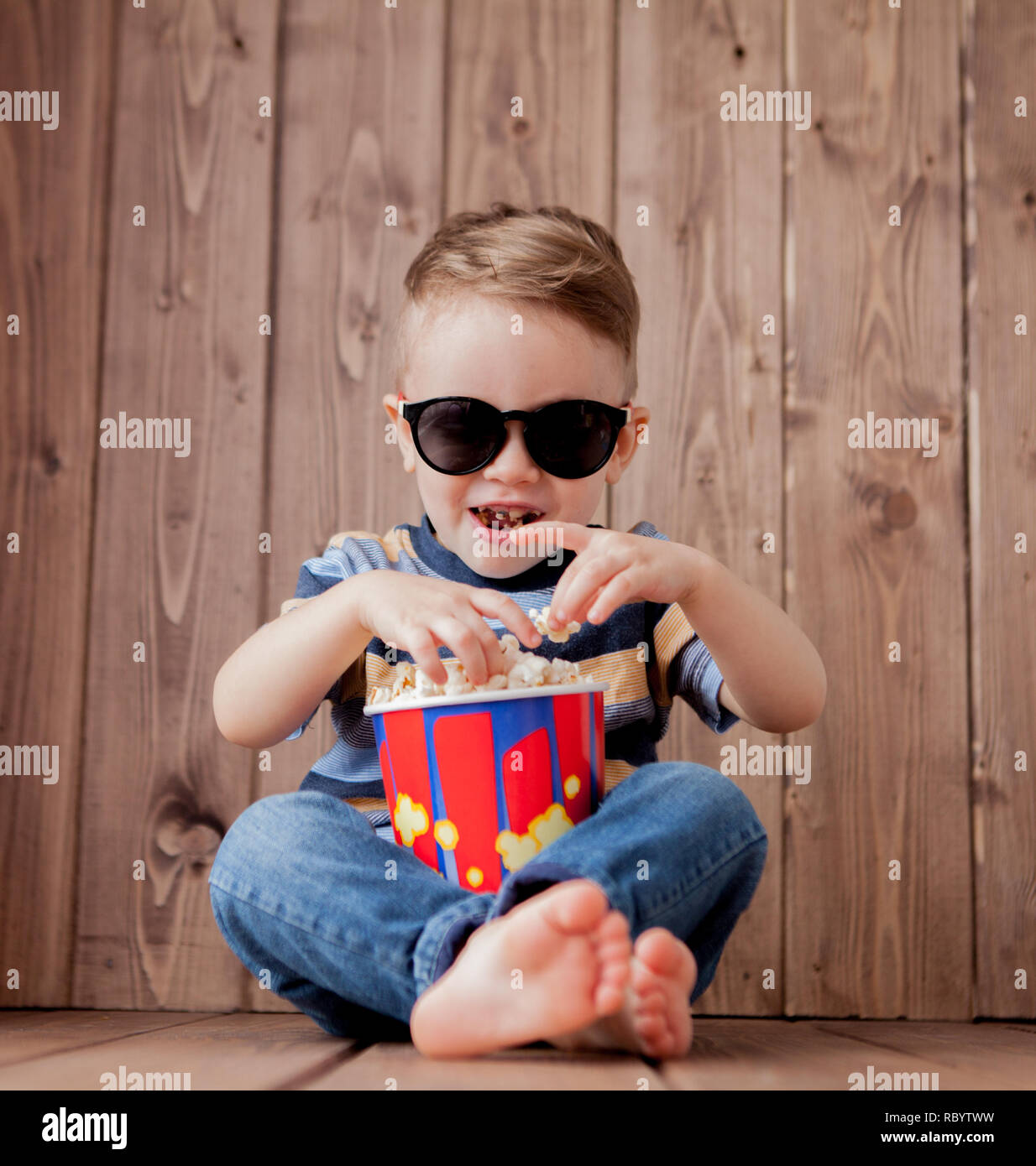 Little cute kid baby boy 2-3 years old , 3d imax cinema glasses holding ...