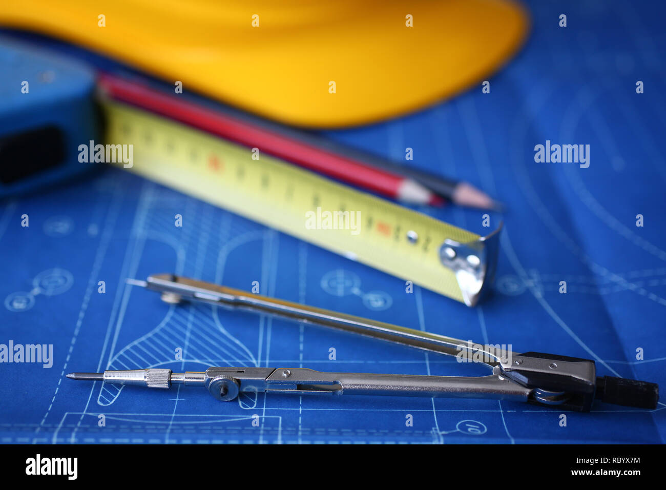 Chest measurement hi-res stock photography and images - Alamy