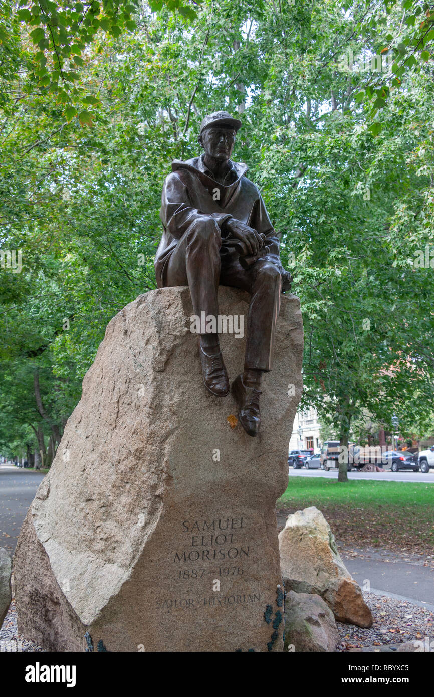 Samuel morison statue hi-res stock photography and images - Alamy