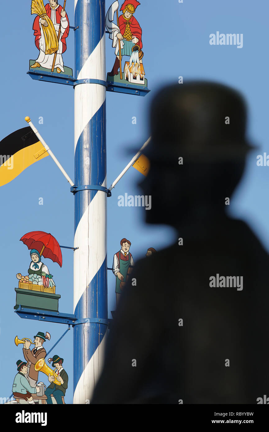 May tree hi-res stock photography and images - Alamy