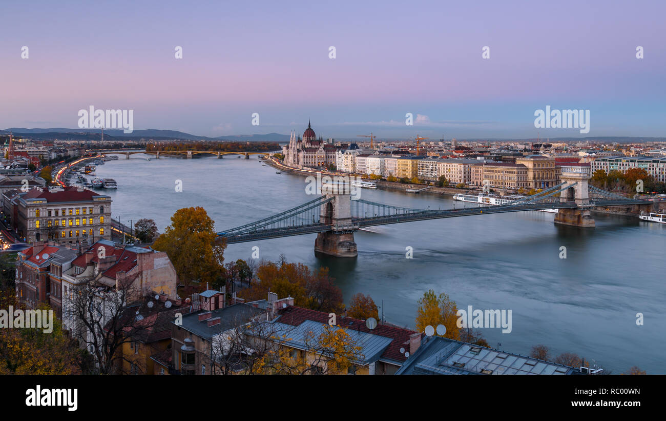 Panorama of the Hungarian Parliament, and the Chain bridge (Szechenyi ...
