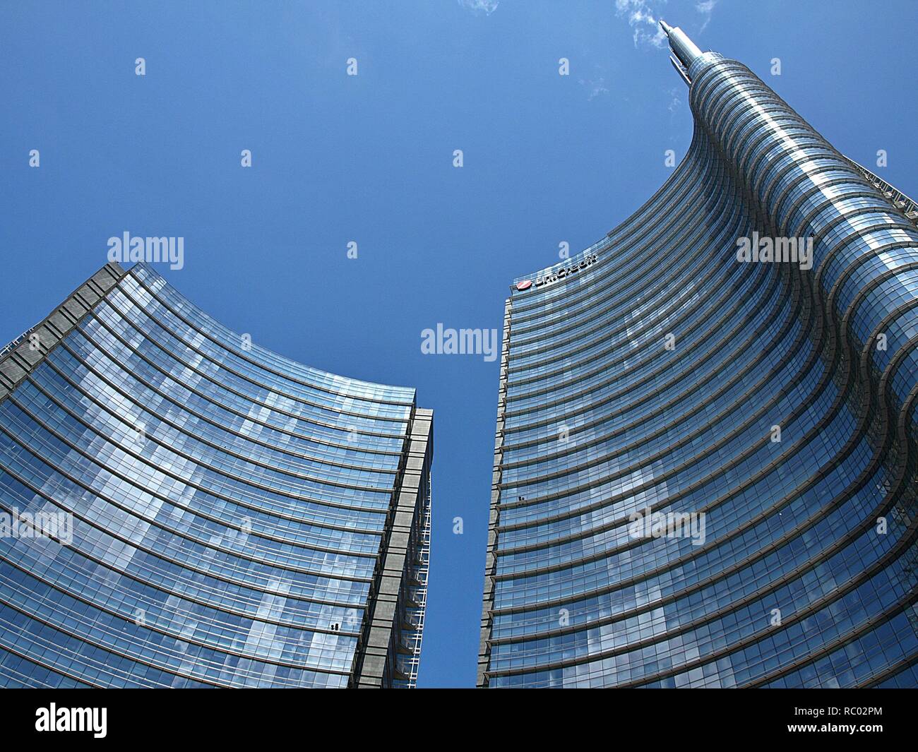 Beautiful skyscrapers hi-res stock photography and images - Alamy