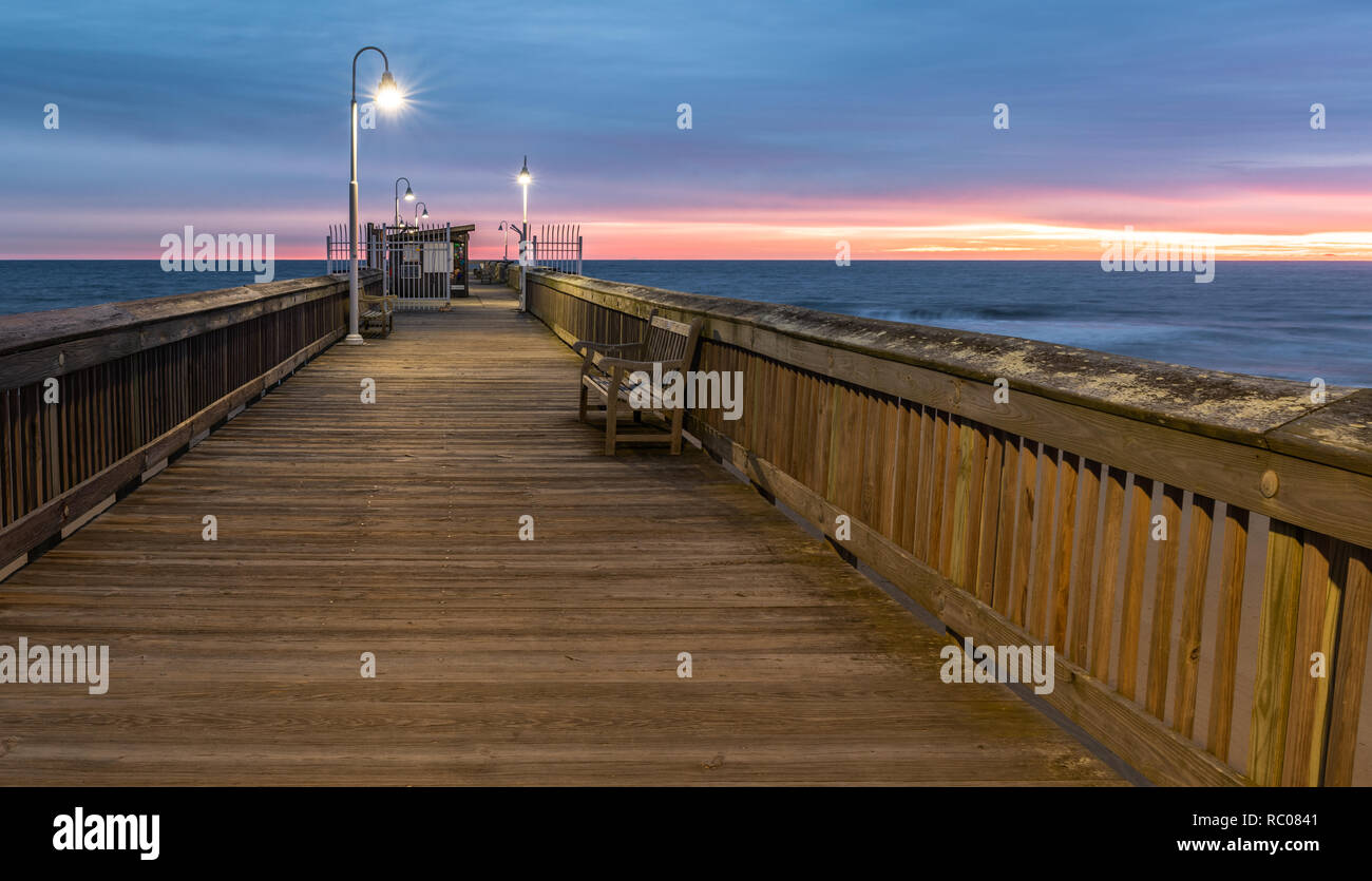 Sunrise from the Sandbridge Fishing Pier on Little Island Park in ...