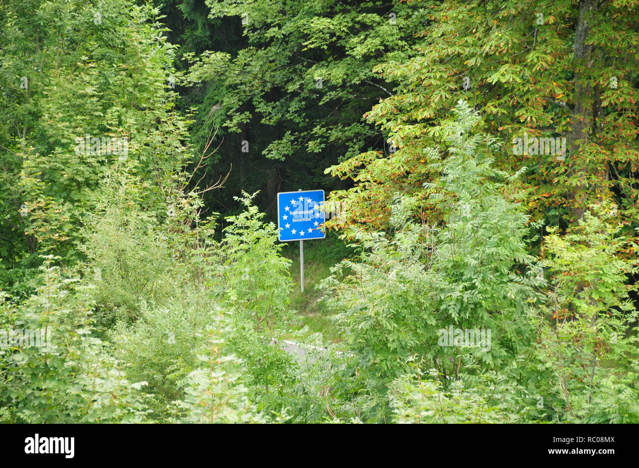 Germany border roadsign hi-res stock photography and images - Alamy