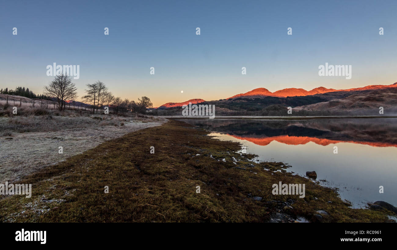 Landscape mountains near fort william hi-res stock photography and ...