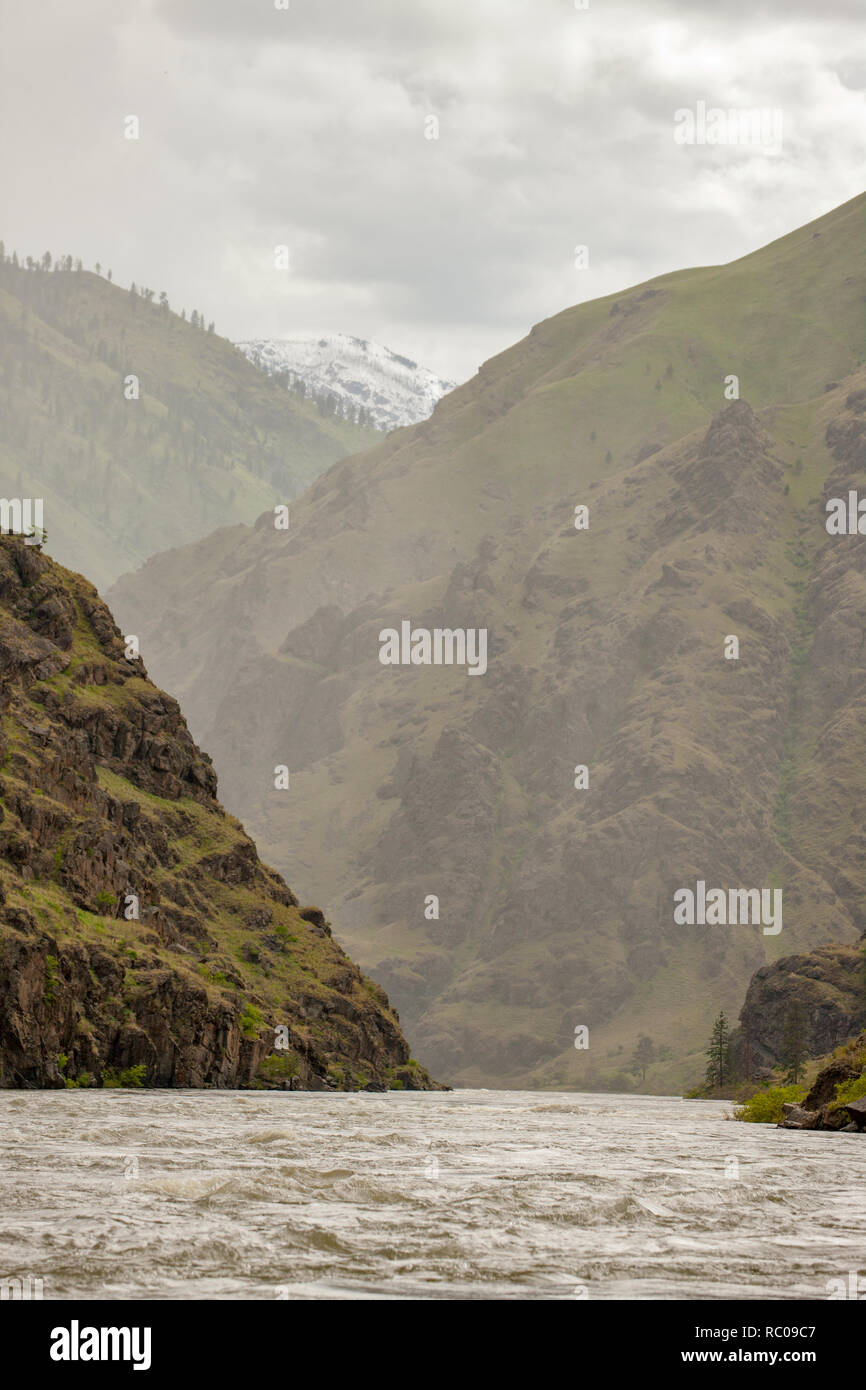 The Snake River in Hells Canyon National Recreation Area, with one side ...