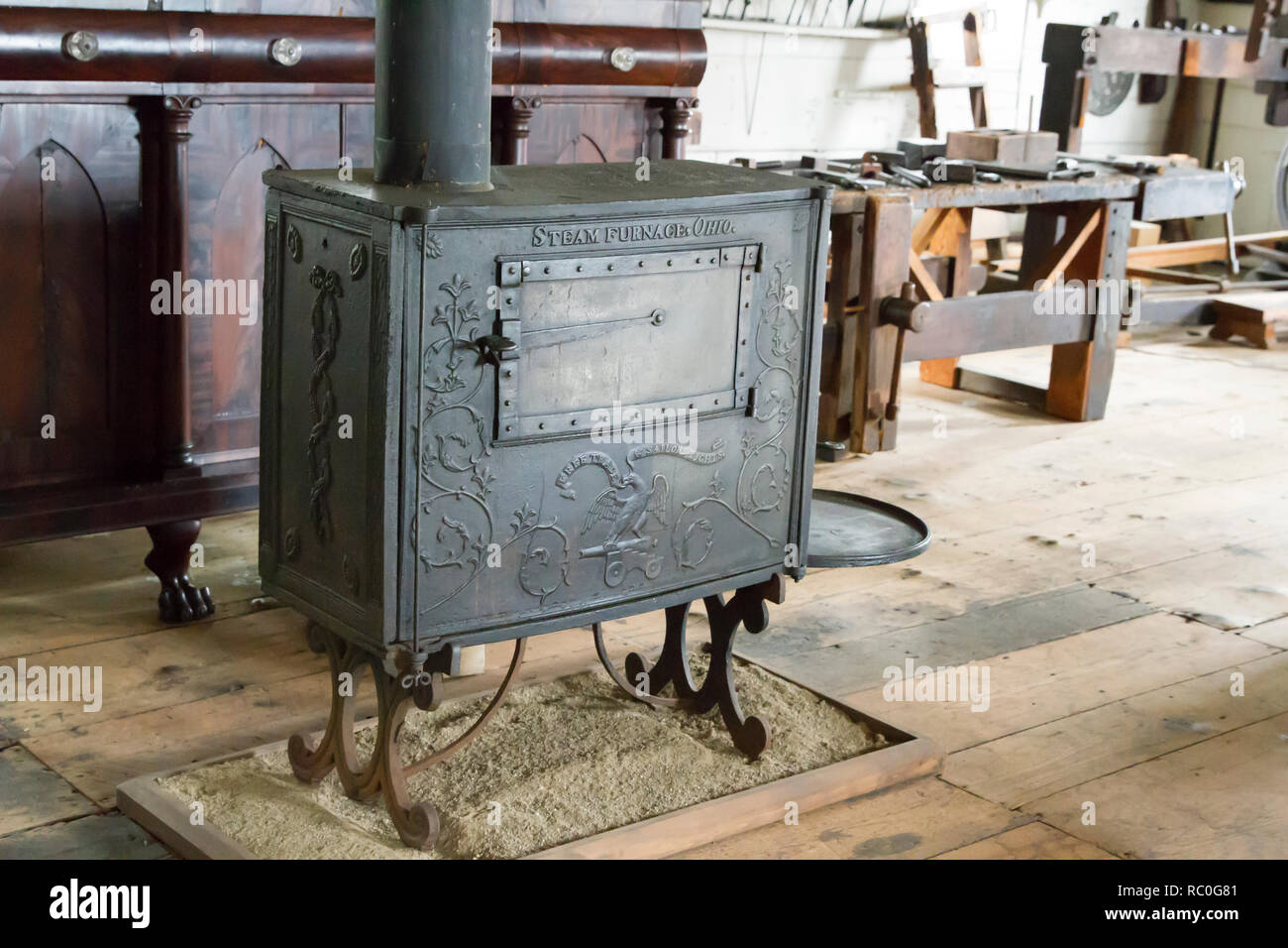 Old wood burning stove Stock Photo - Alamy
