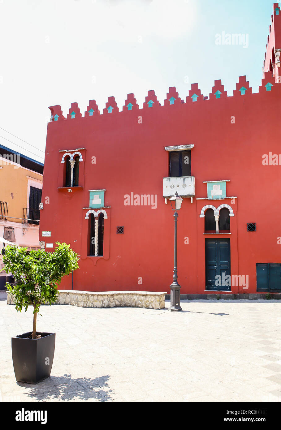 Red House "Casa Rossa" museum in Anacapri, Capri, Italy Stock Photo - Alamy