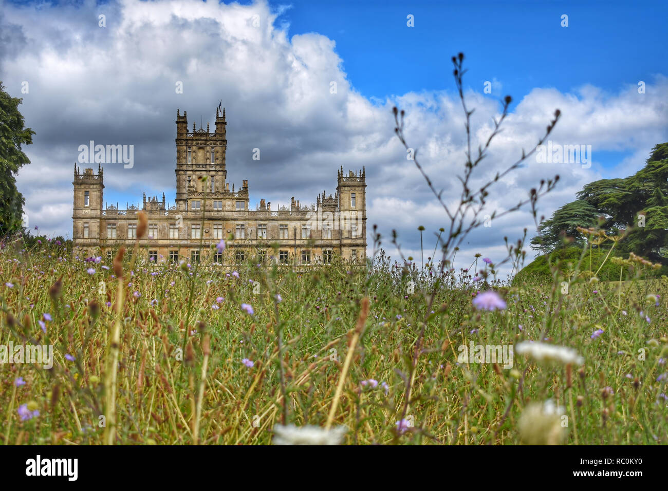 Highclere castle hampshire england hi-res stock photography and images ...