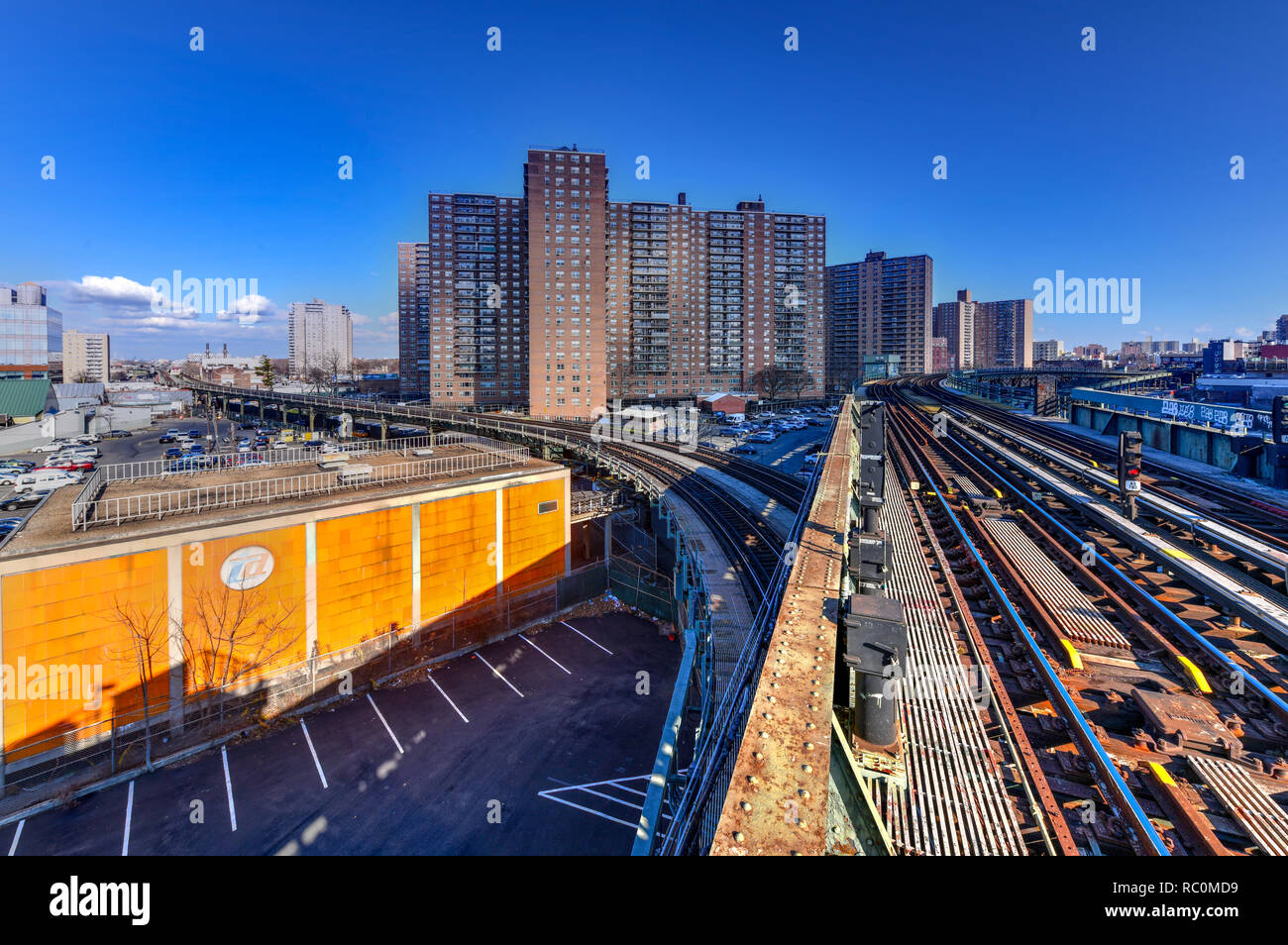 Elevated line at West 8th Street Subway Station in Brooklyn, New York ...
