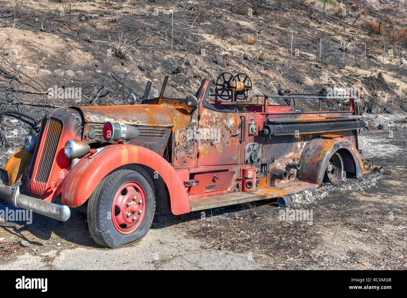 Burnt fire truck in Malibu following the wildfires in California in ...