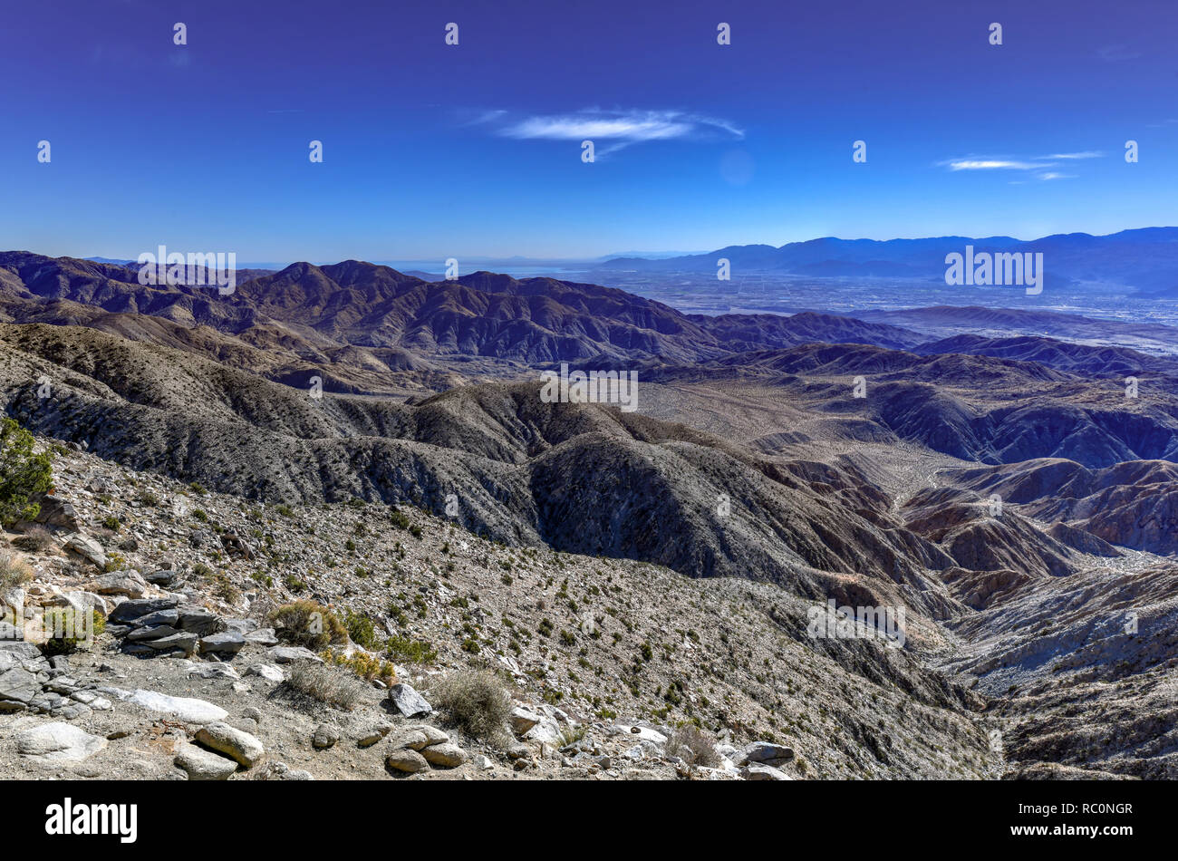 Beautiful overlook of San Bernardino Mountains and Coachella Valley ...