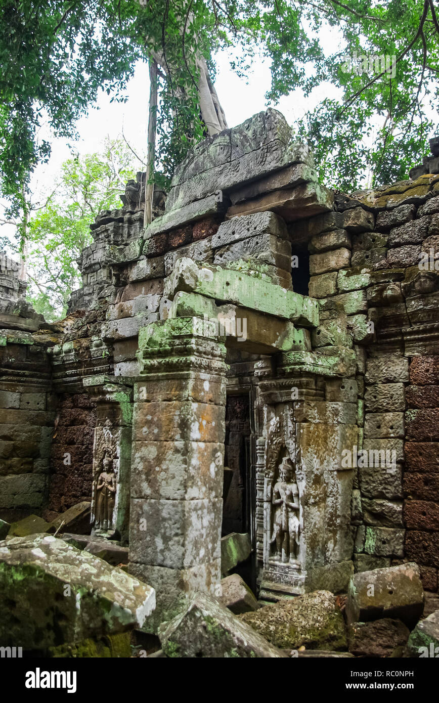 Stone Gate of Angkor Thom in Cambodia, Siem Reap Angkor Stock Photo - Alamy