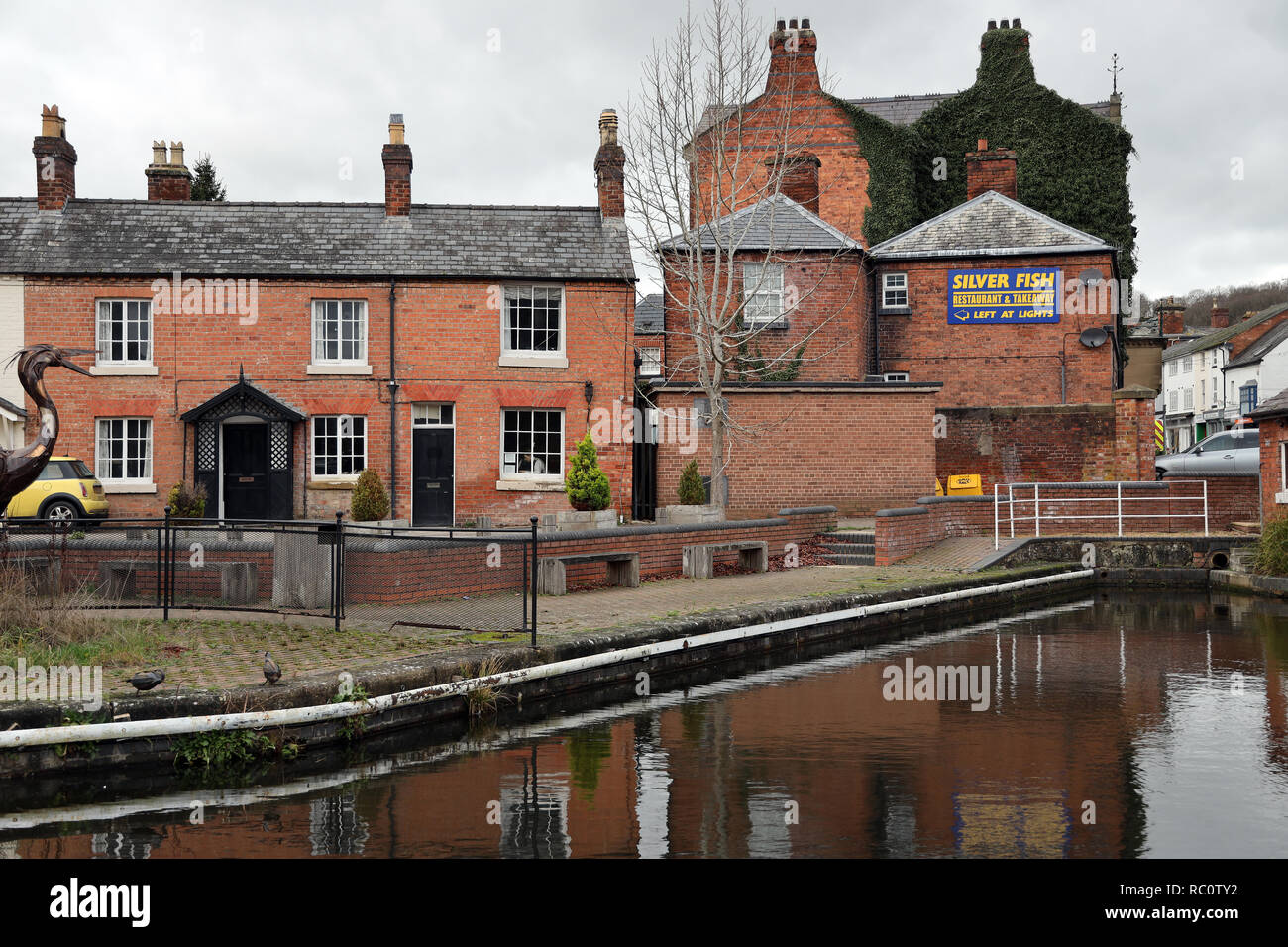 Welsh town landscape hi-res stock photography and images - Alamy