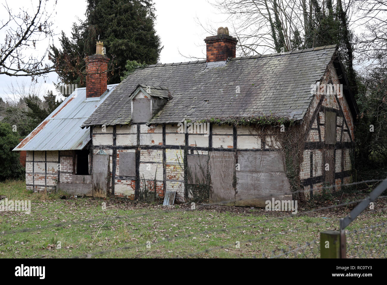 Welsh cottages hi-res stock photography and images - Alamy