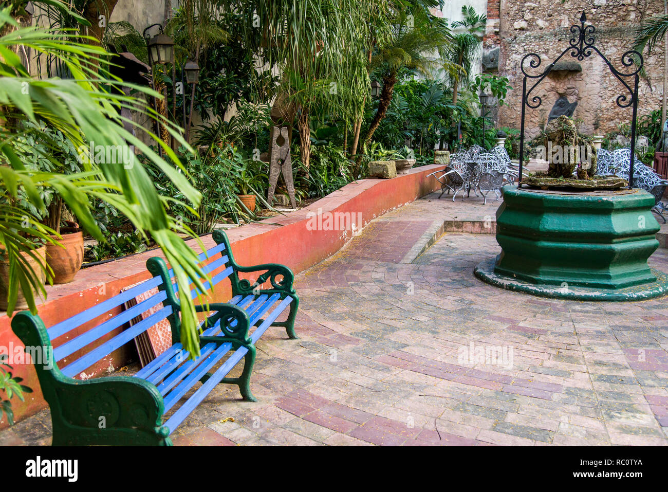 Courtyard Traditional Spanish Colonial House High Resolution Stock ...