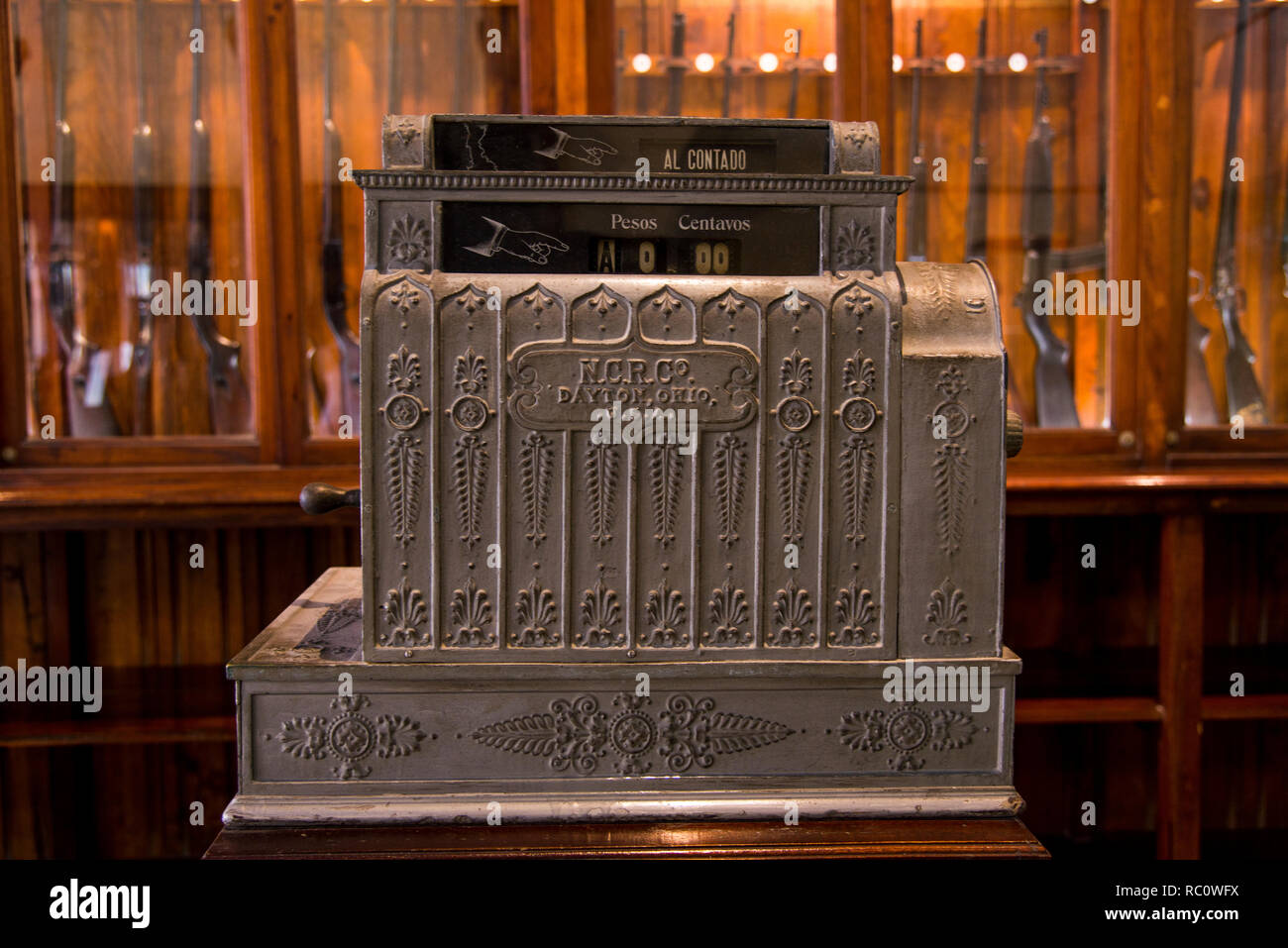 Old Fashioned Till High Resolution Stock Photography and Images - Alamy