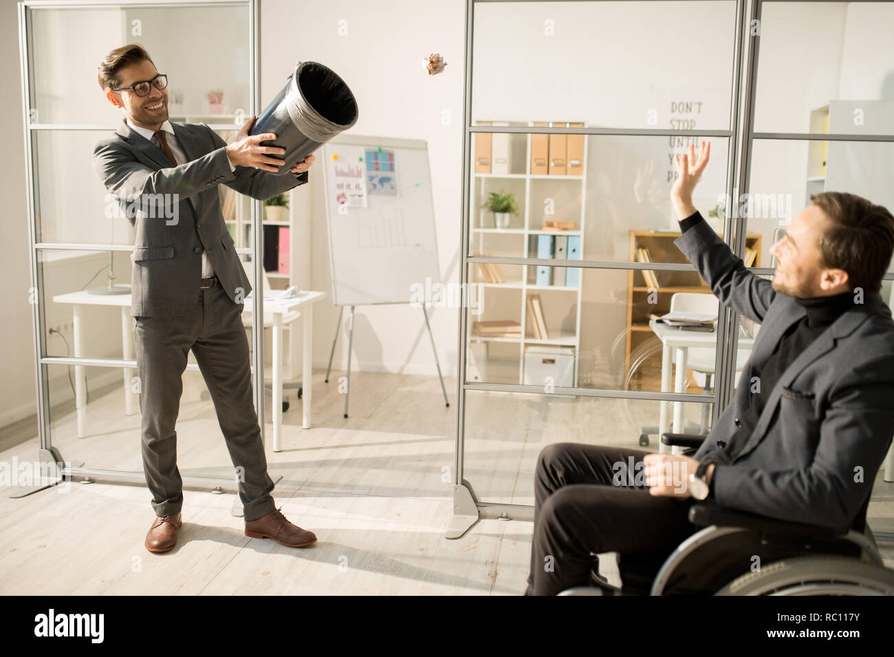 Business break hi-res stock photography and images - Alamy