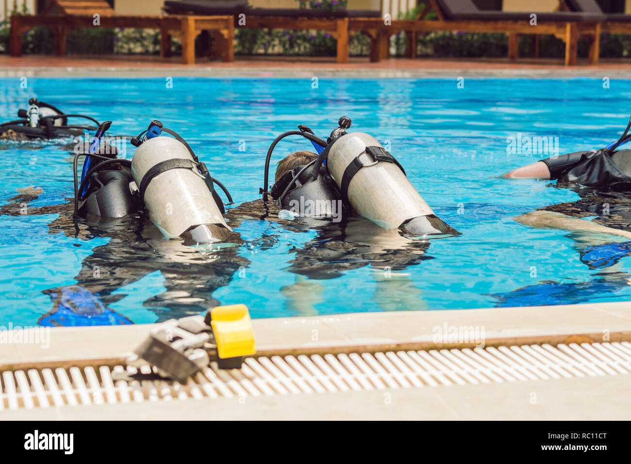 Beginner scuba diver hi-res stock photography and images - Alamy