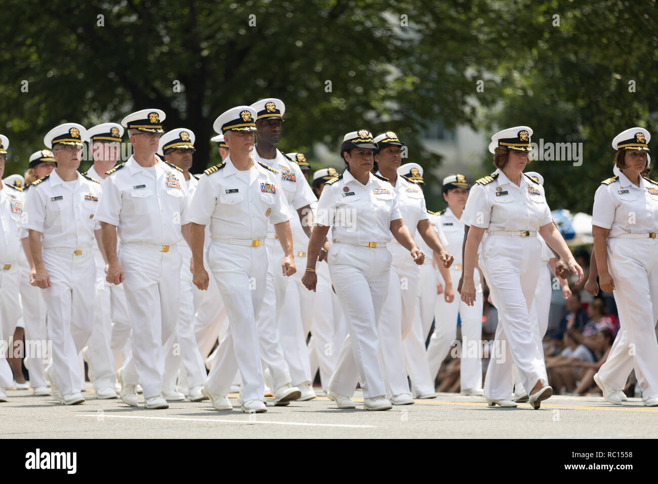 Navy marching hi-res stock photography and images - Alamy