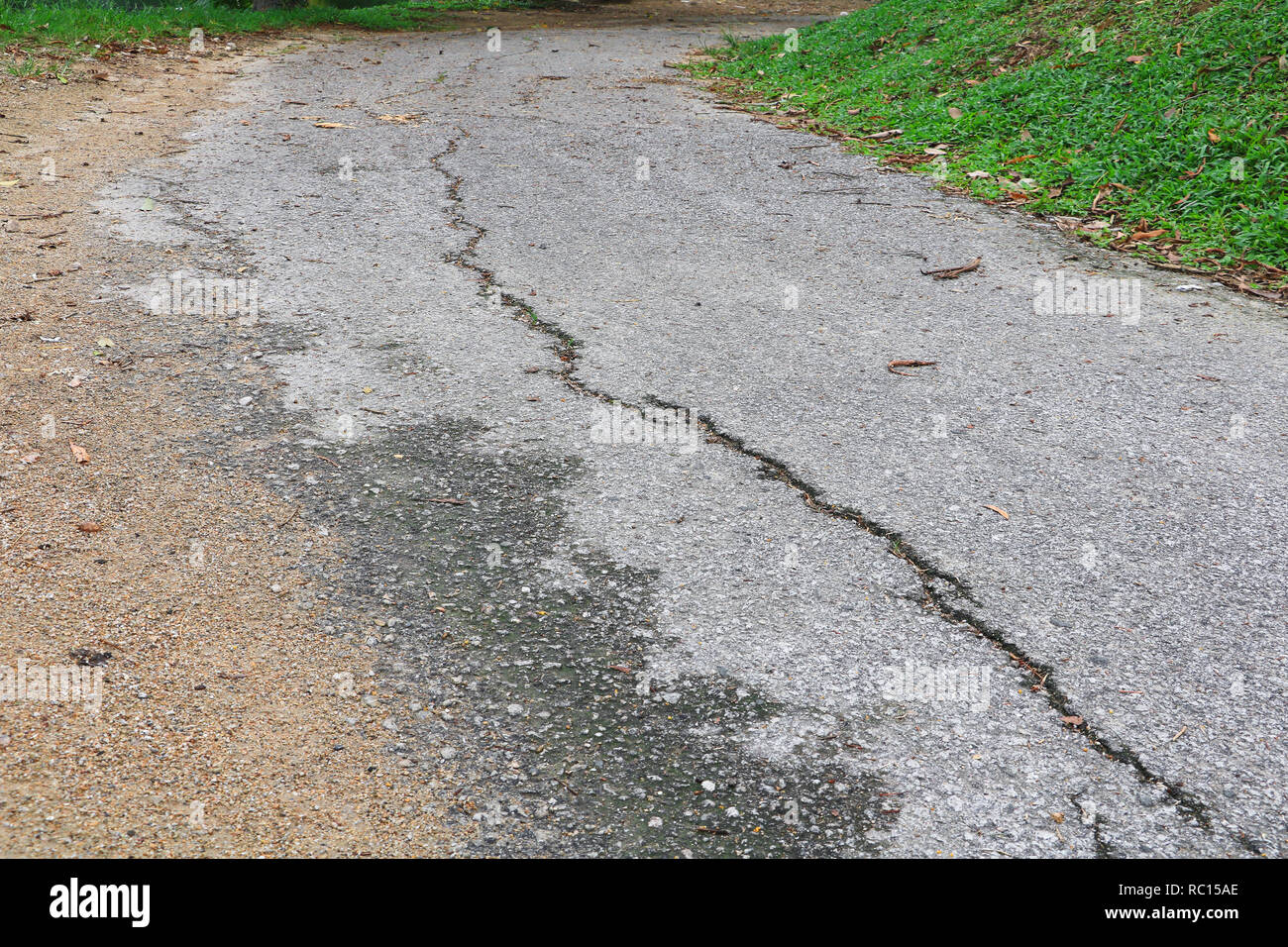 Earthquake fissure in road hi-res stock photography and images - Alamy
