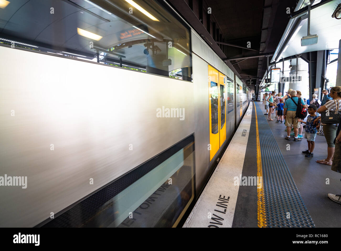 Circular quay rail station hi-res stock photography and images - Alamy