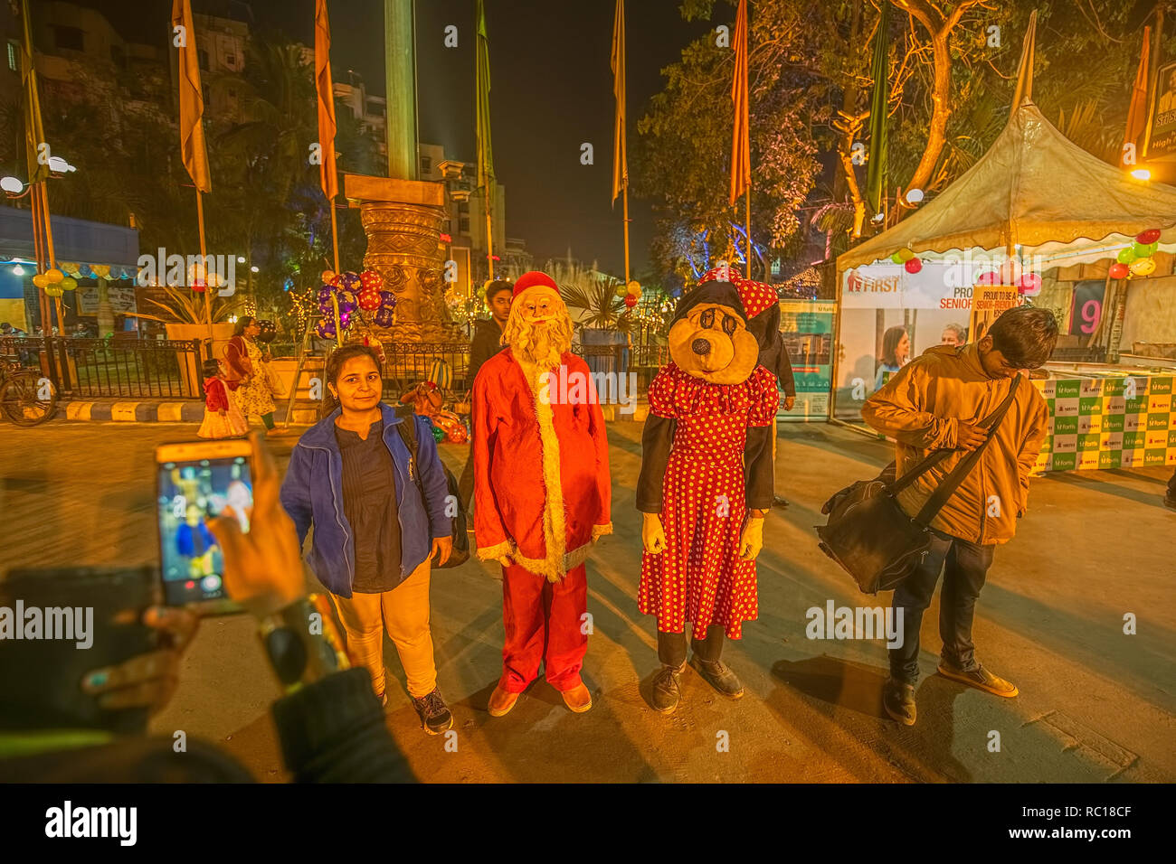 India santa claus hi-res stock photography and images - Alamy