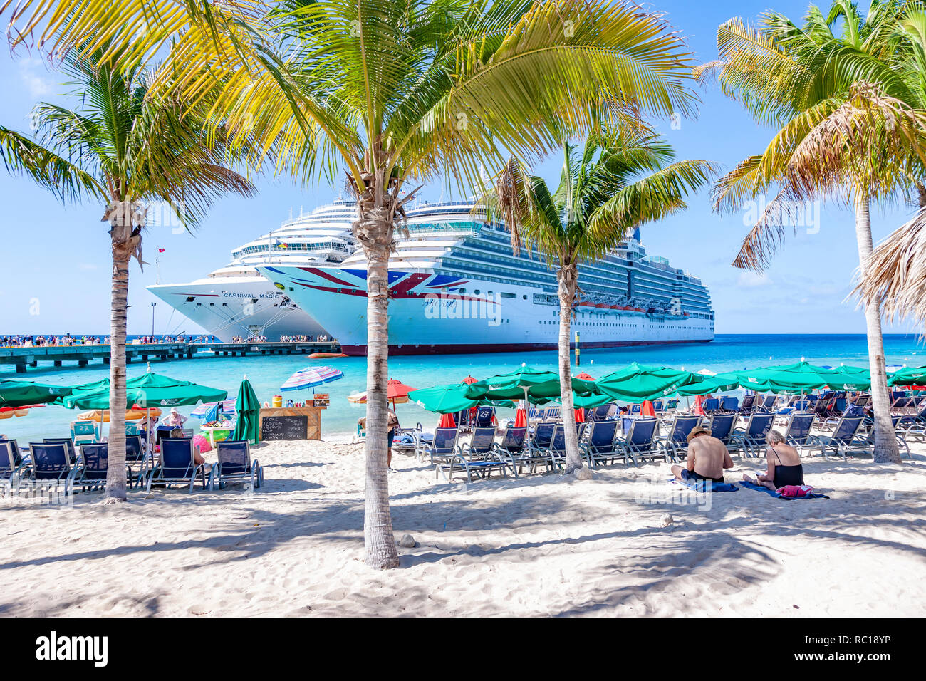 Governors beach grand turks hi-res stock photography and images - Alamy