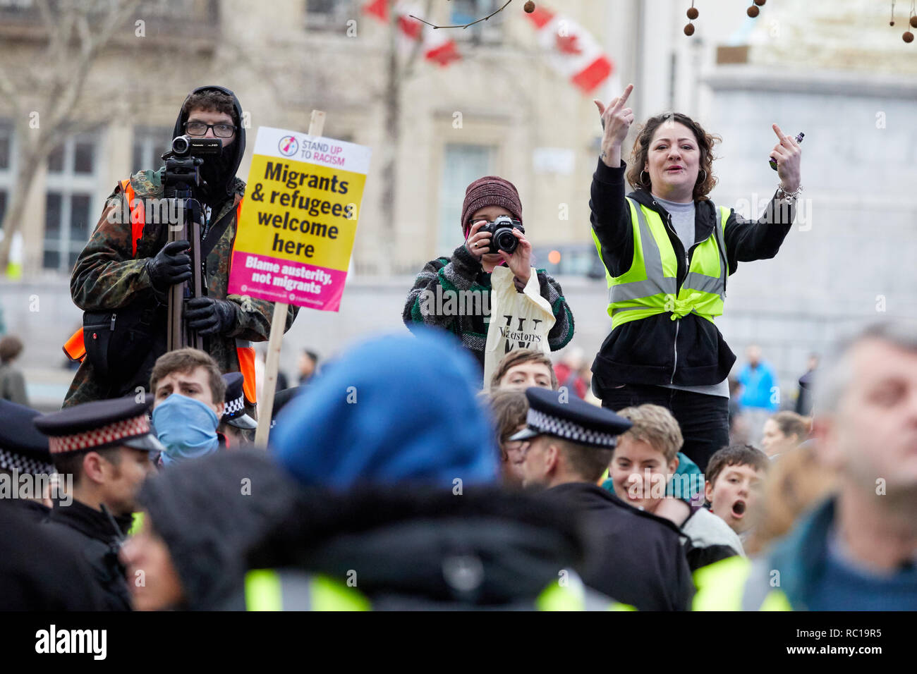 Left and right wing hi-res stock photography and images - Alamy