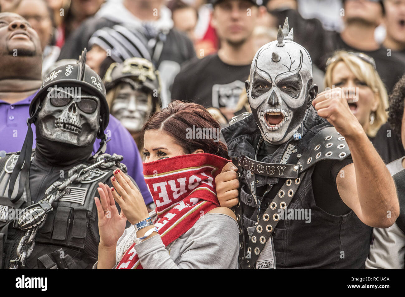 Oakland, California, USA. 7th Dec, 2014. Raider fans has a girl friend ...