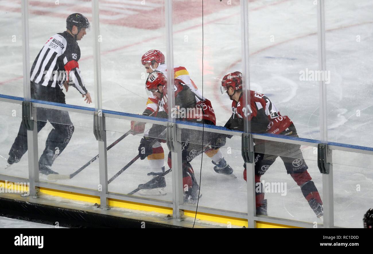 Cologne, Deutschland. 12th Jan, 2019. firo Ice Hockey 12.01.2019 DEL ...