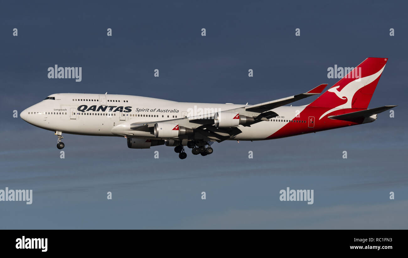 Boeing 747 400er hi-res stock photography and images - Alamy