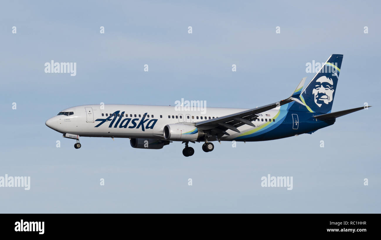 Boeing 737 800 avions hi-res stock photography and images - Alamy